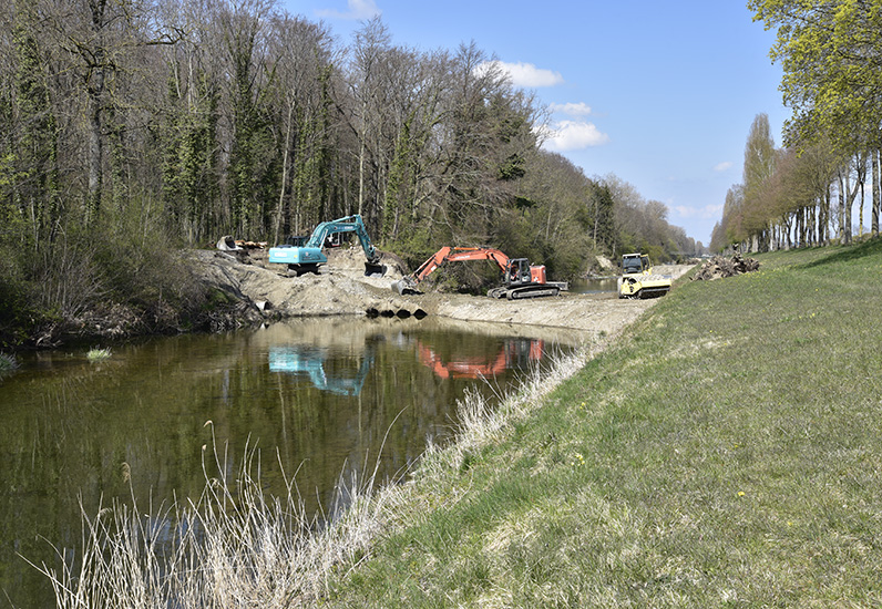 Les travaux de revitalisation de la Broye à Surpierre vont bon train ...